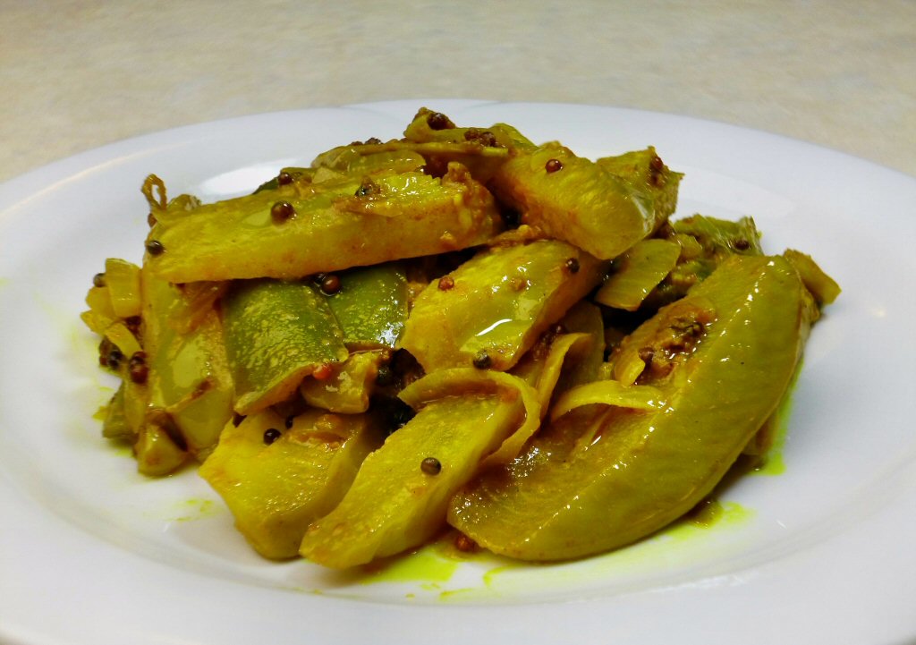 Achar caramboles (Star fruit achar) – Taste of Mauritius