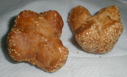 Gateau Gingli Rier “Sesame seed balls-Laughing Cakes” – Taste of Mauritius