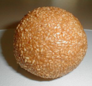 Gateau gingli – sesame seed with red bean balls – Taste of Mauritius